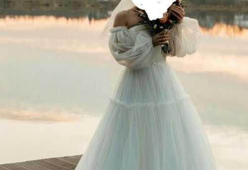 Свадебное платье размер 42 44 бу