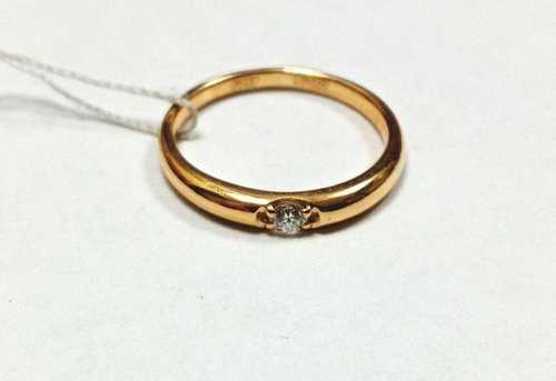 Золотое кольцо с бриллиантом 16,5 р-р