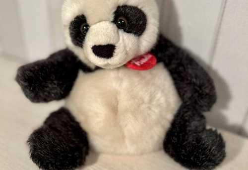 Плюшевая игрушка панда бренда Trudi