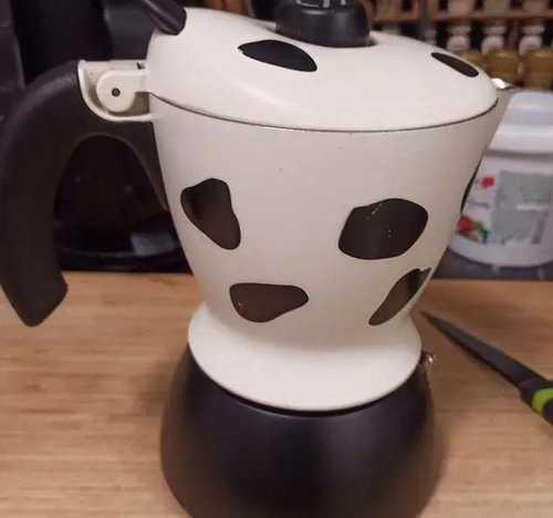 Гейзерная кофеварка Bialetti mukka