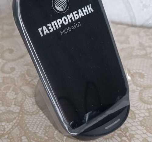 Беспроводная зарядка для iPhone 3 в 1