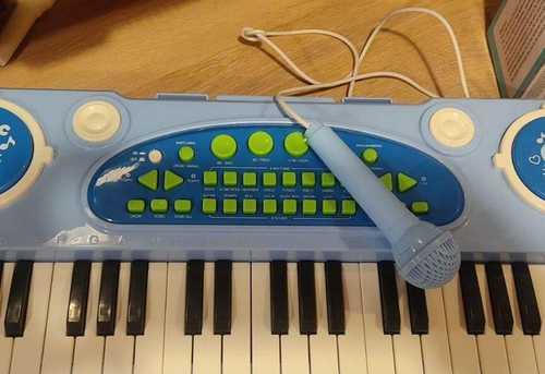 Детское электронное пианино (синтезатор)