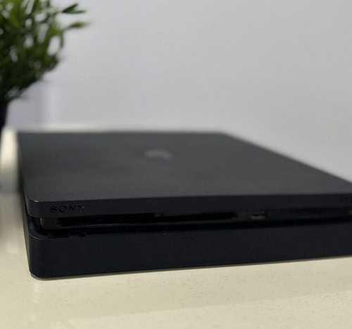 Sony PlayStation Slim 1TB 2 геймпада