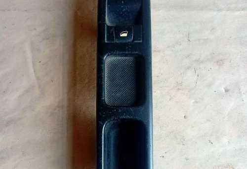 Кнопка стеклоподъемника передняя правая Пежо 307