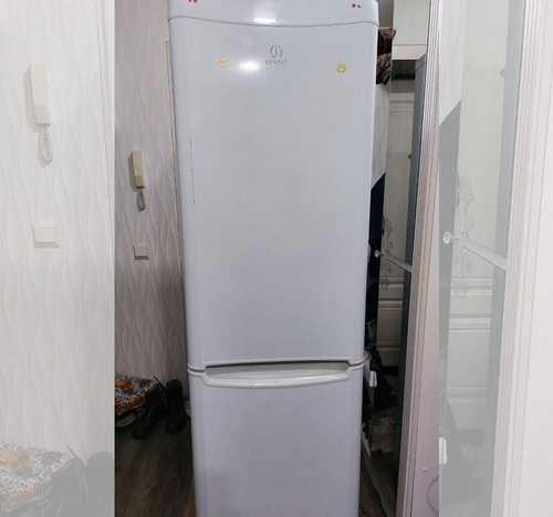 Холодильник No frost. Indesit