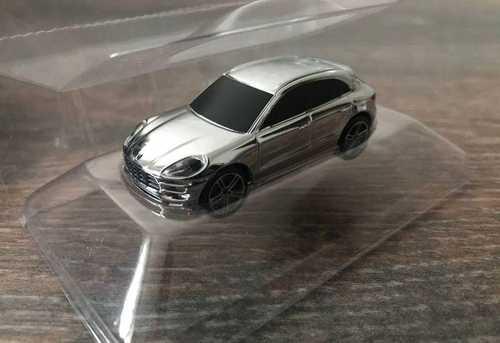 Флешка (USB-накопитель) Porsche Macan 8 GB