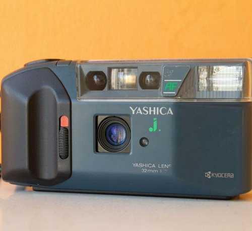 Плёночный фотоаппарат Yashica AF-J