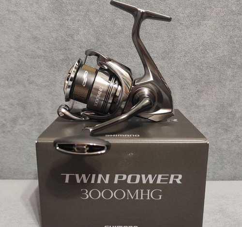 Shimano 24 Twin Power 3000MHG