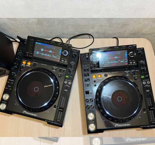 Dj проигрыватели Pioneer CDJ 2000 Nexus