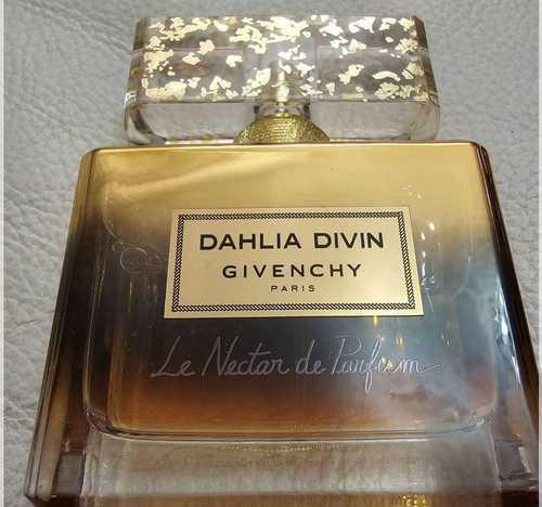 Givenchy Dahlia Divin Le Nectar de Parfum