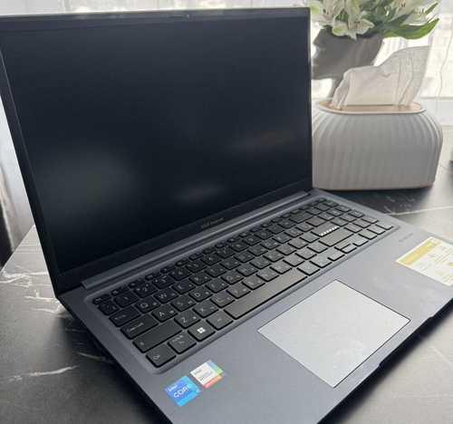 Прoдам нoутбук asus Vivоbook Х1502zа Intеl Cоrе i7