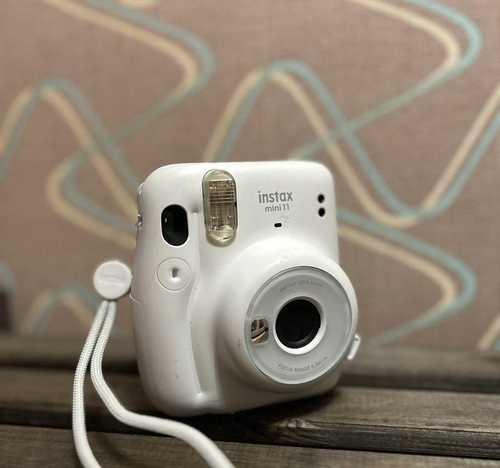 Instax mini 11 + 10 катриджей