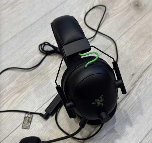 Игровые наушники razer blackshark v2