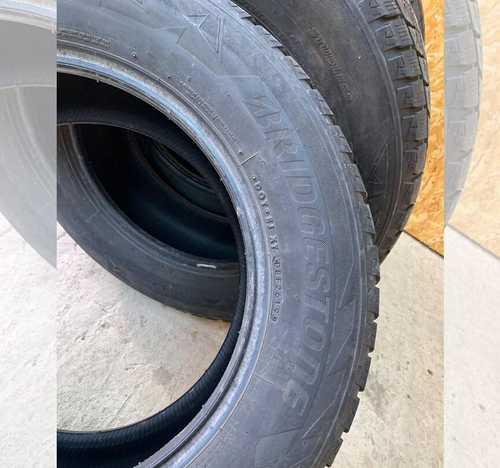 Bridgestone Blizzak DM-V2 26.5/60 R18