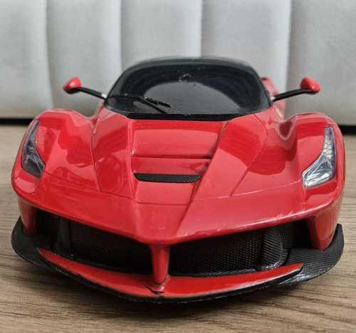 Радиоуправляемая машина Ferrari