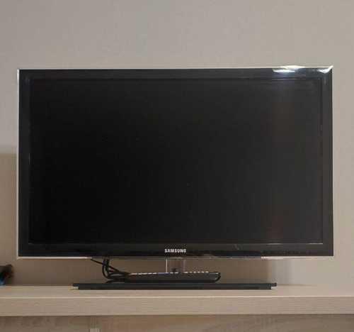 Телевизор Samsung 32"