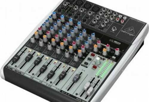 Микшерный пульт Behringer Q1204USB