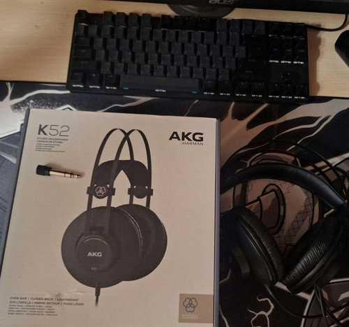 Студийные наушники akg k52