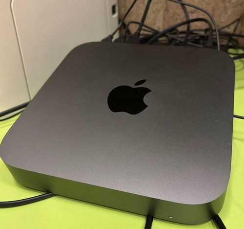Mac mini 2018 i5/64/256
