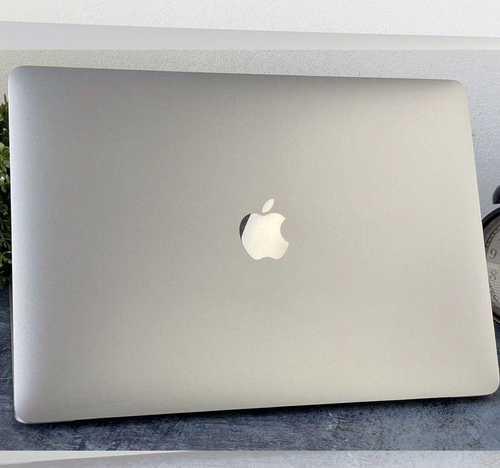 MacBook Pro 13 i5/8Gb/256Gb/2004 цикла На Запчасти