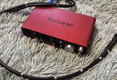 Звуковая карта focusrite Scarlett 2i2