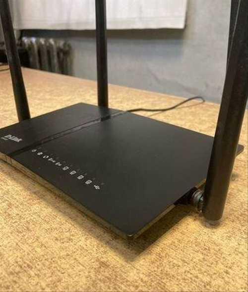 Мощный Wi-Fi роутер D-Link DIR-825 бу