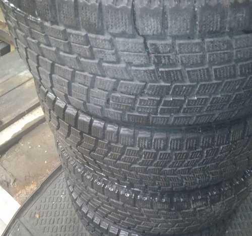Bridgestone Blizzak WS-50 235/55 R18