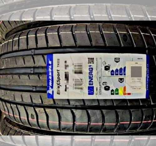 Triangle EffeXSport TH202 265/30 R19 и 235/35 R19 93Y