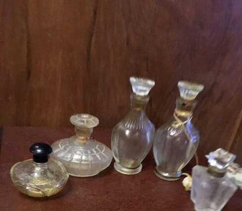 Пустые флаконы от парфюма