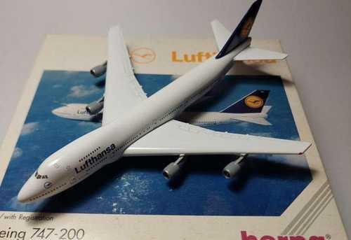 Модель самолета Lufthansa B 747-230B Herpa 1/500