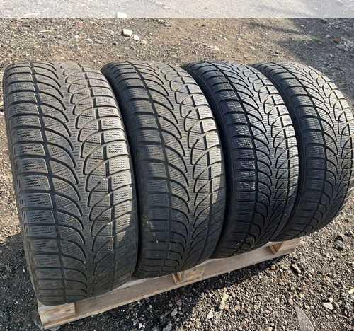 Bridgestone Blizzak LM-32 215/50 R17