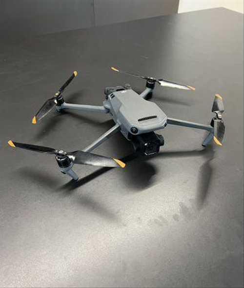 Квадрокоптер dji Mavic 3 Pro с пультом Dji RC Pro