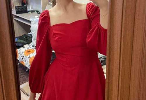 Вечернее платье 46 размера красное