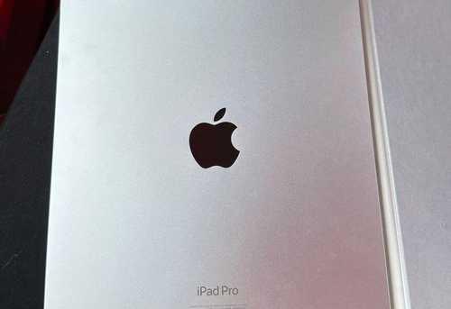 Apple iPad Pro (2022) 11" Wi-Fi 128 гб