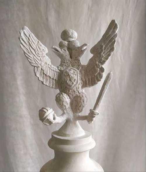 Скульптура трехглавый орёл геральдика