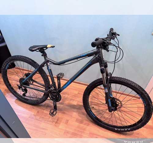 Велосипед Giant liv tempt 27.5