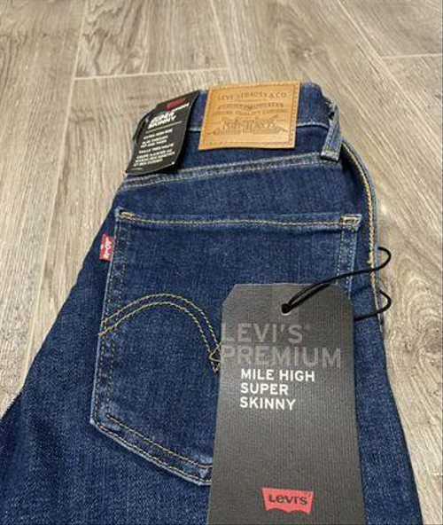 Новые джинсы Levis mile high super skinny 23x30