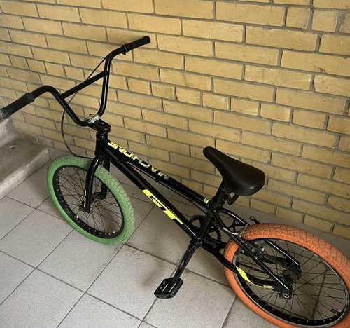 Велосипед BMX gt mach one 20 pro