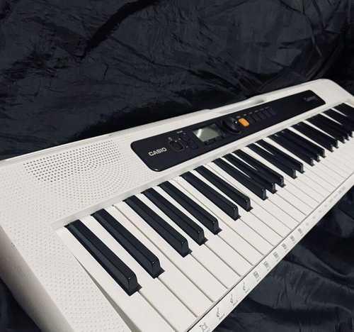 Синтезатор Casio CT S200