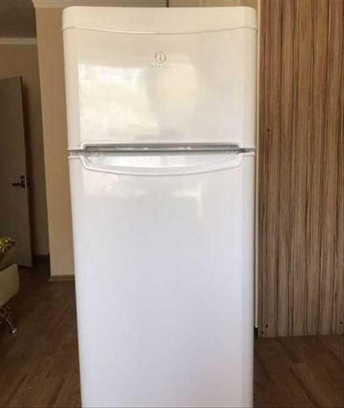 Холодильник Indesit T14R. 024