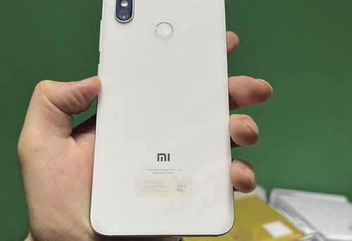 Телефон Xiaomi mi8 64gb
