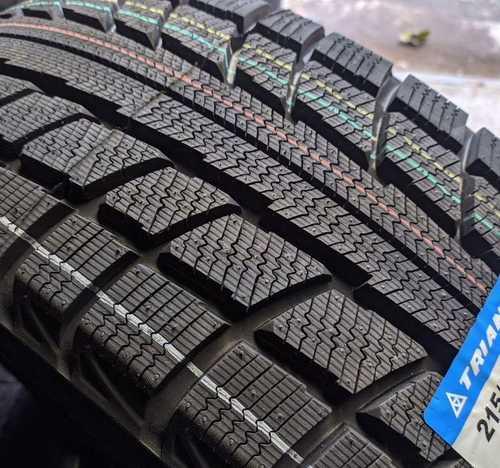 Triangle TR777 215/60 R17 96H