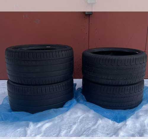 Pirelli P Zero Rosso 255/35 R18 и 285/30 R18 99G