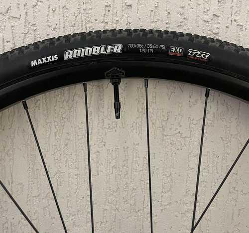 Покрышки Maxxis Rambler 700x38c Tubless Ready