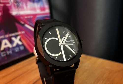 Наручные часы Calvin Klein светло-серые черные