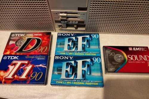 Компакт кассеты ; sony,tdk,emtec