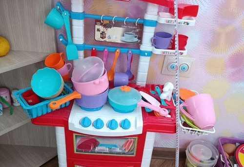 Детская кухня пластмассовая и игр коляска
