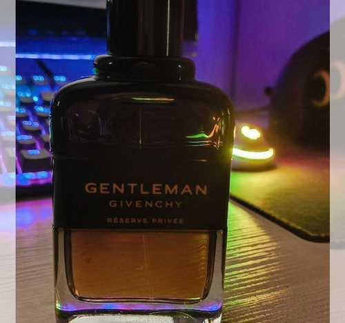 Givenchy gentleman reserve privee распив