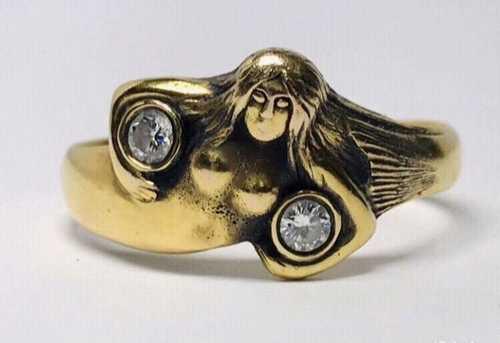 Кольцо золотое антикварное с бриллиантами