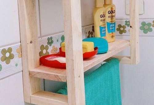 Полка для ванной деревянная с держателем полотенец